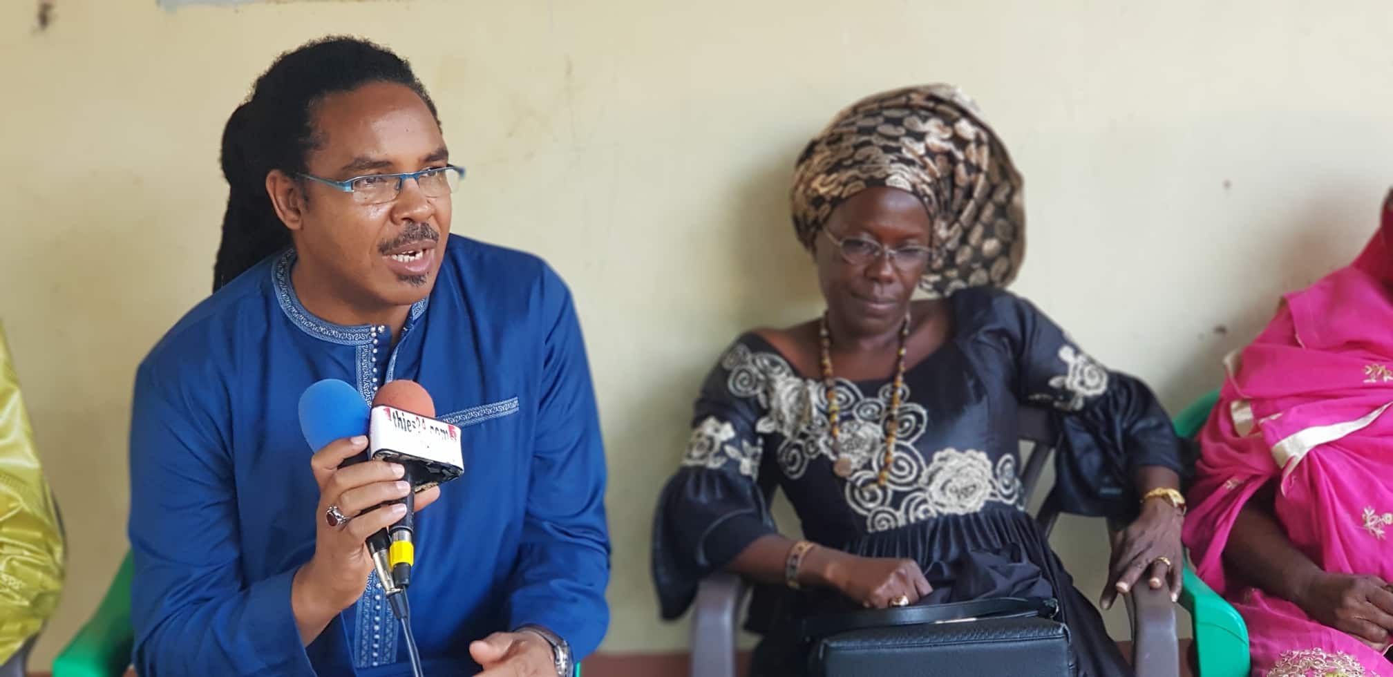 Vidéo/ La première Dame Marième Fall Sall offre 3 t de riz aux ...