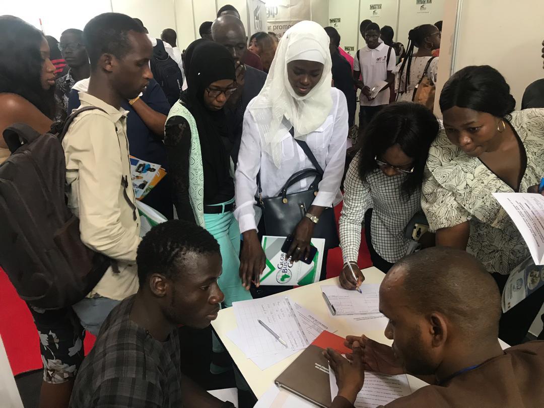 Le FAISE, à la première édition du Salon sur les opportunités d'emploi ...