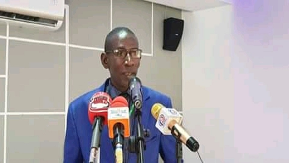 Mr la Président, sanctionnez toute attitude ou tout comportement, de ...