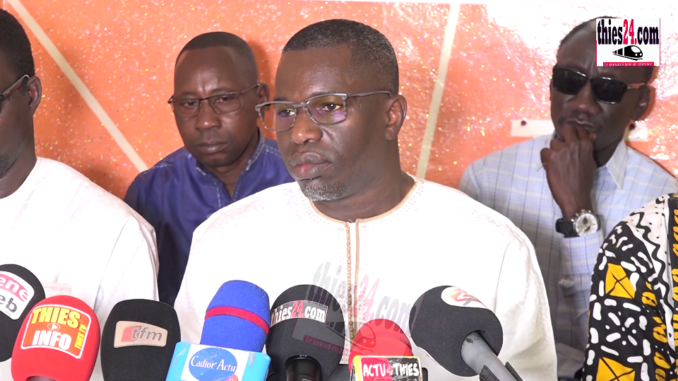 Vidéo/ Ibrahima Hamidou Dème Président parti ETIC peint un tableau de ...